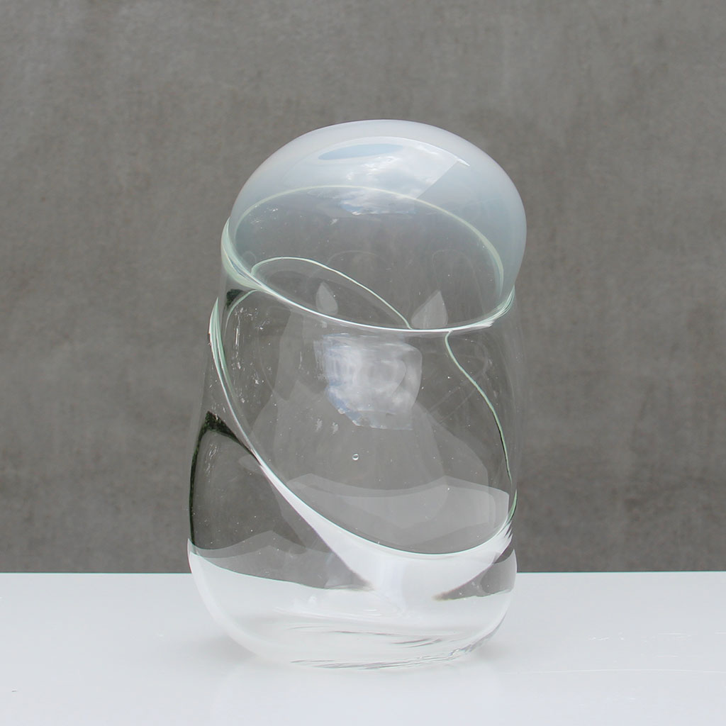 Glass Vase INTINGO V#60 by Veronika Beckh – Hvila Editions