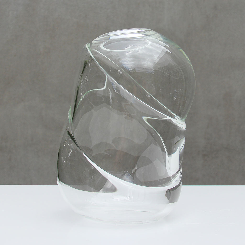 Glass Vase INTINGO V#80 – Hvila Editions